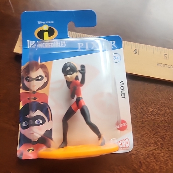 Disney | Toys | Disney Pixar The Incredibles Violet Micro Collection ...